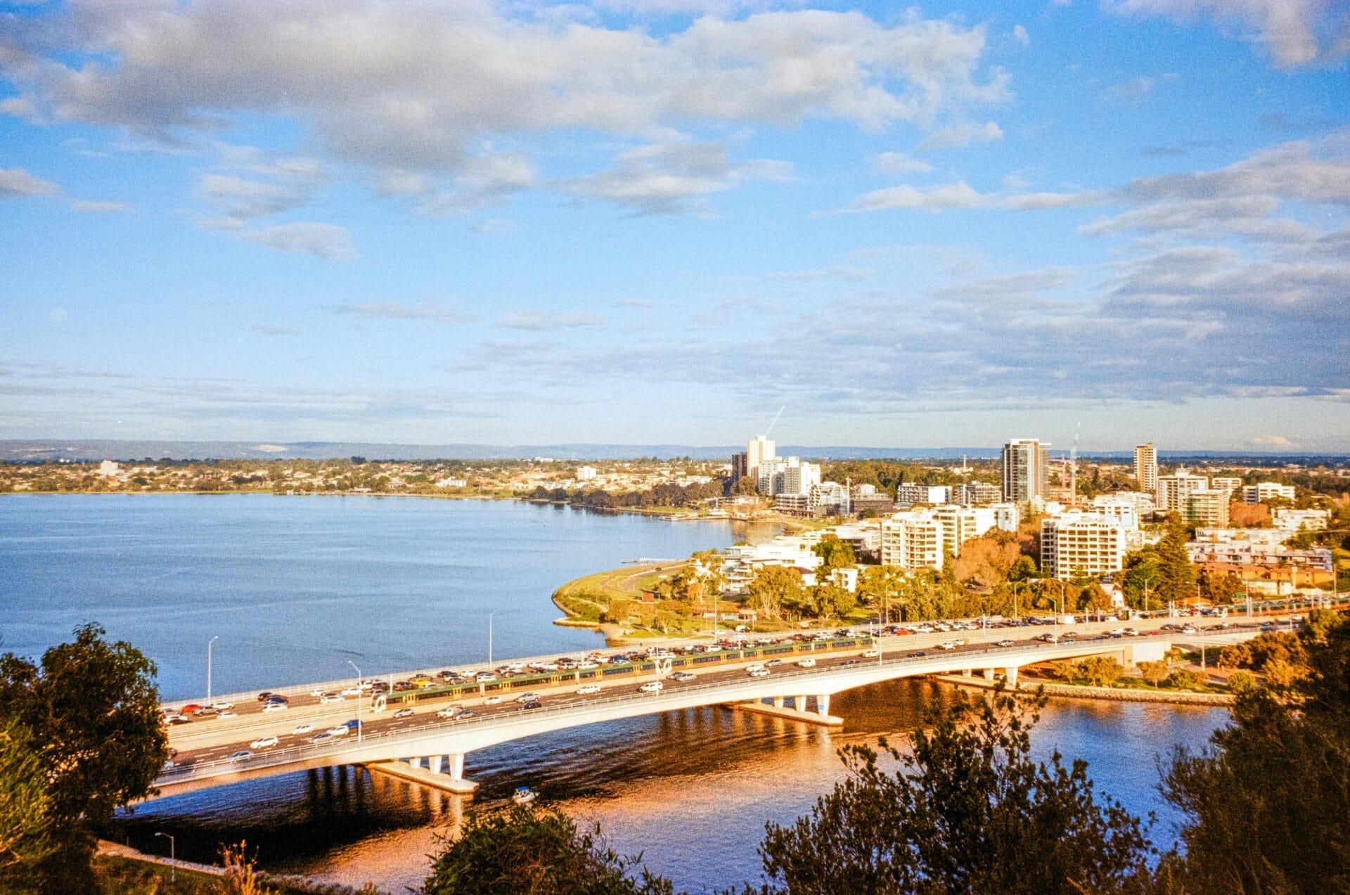 10 Best Perth Picnic Spots - Wild West Charters